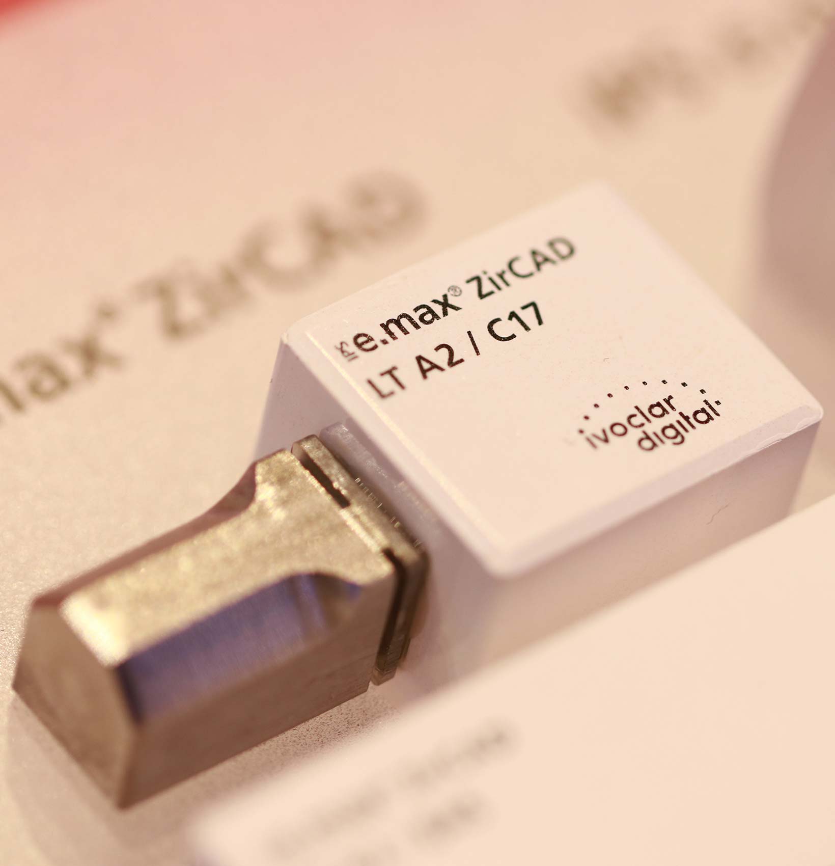 IPS e.max ZirCAD block LT C17 & B45 CEREC